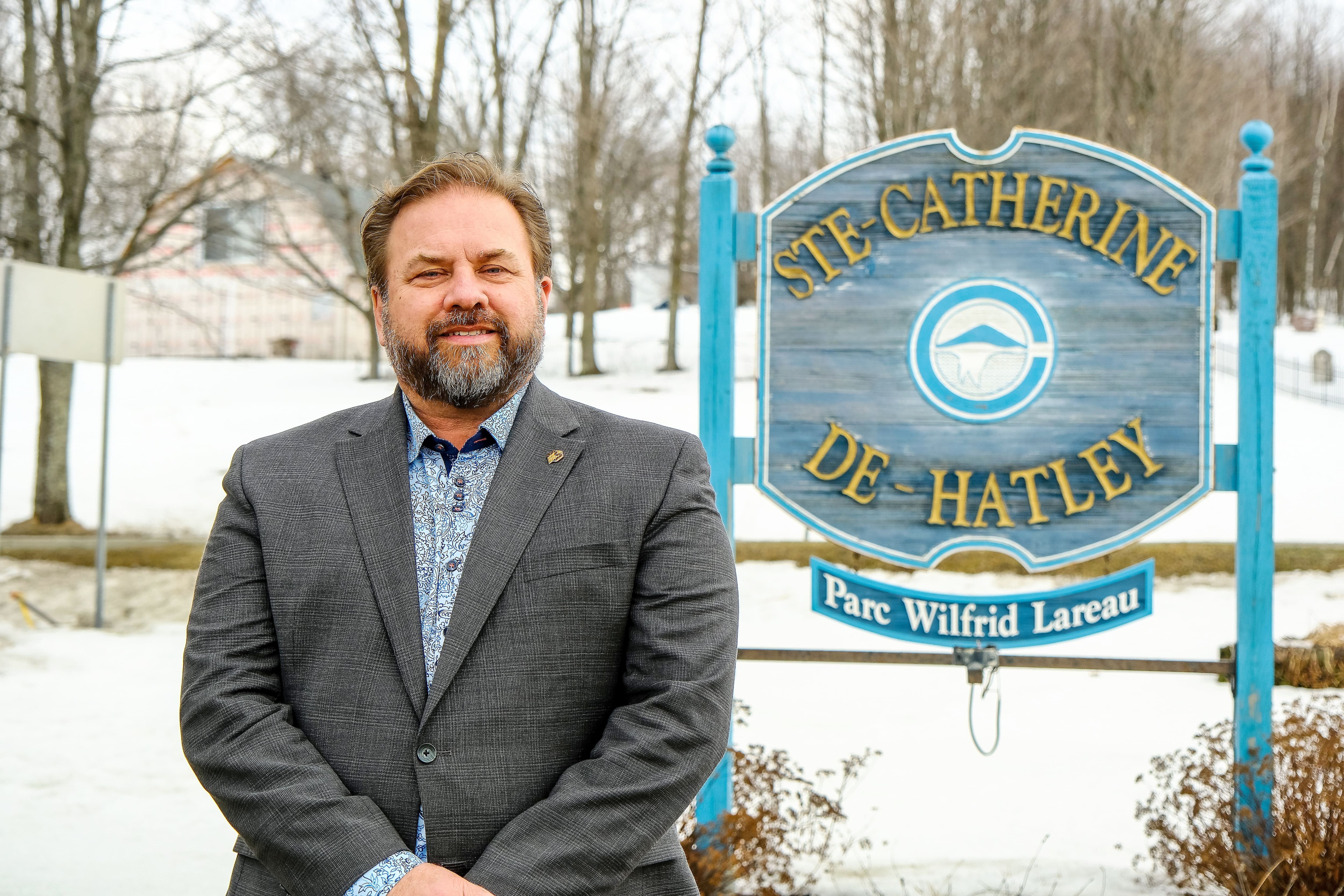 Nouvelle directive aux municipalités: la loi 101 même pour acheter un ...