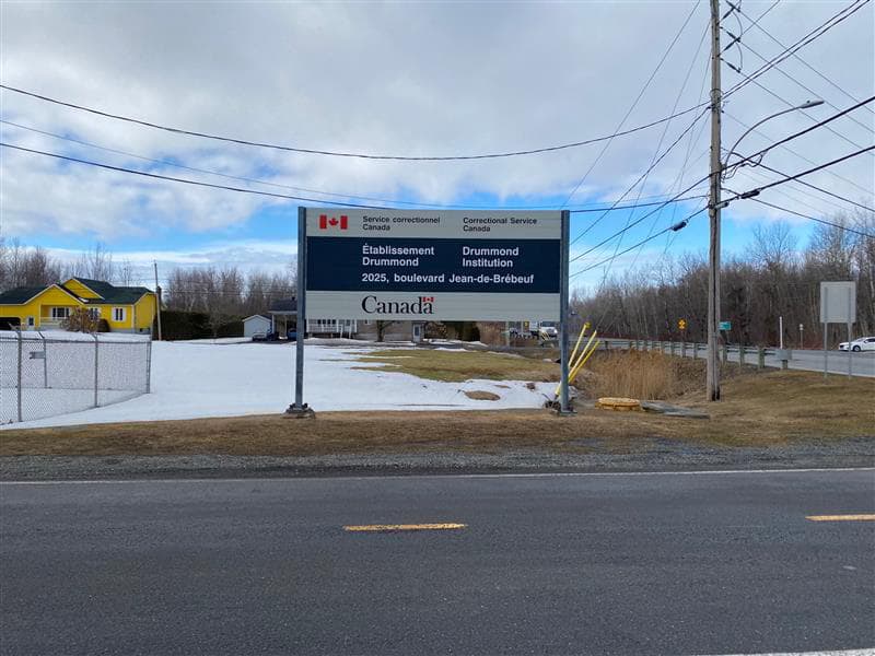 Radié à vie en Saskatchewan, un dentiste pratique dans les pénitenciers ...