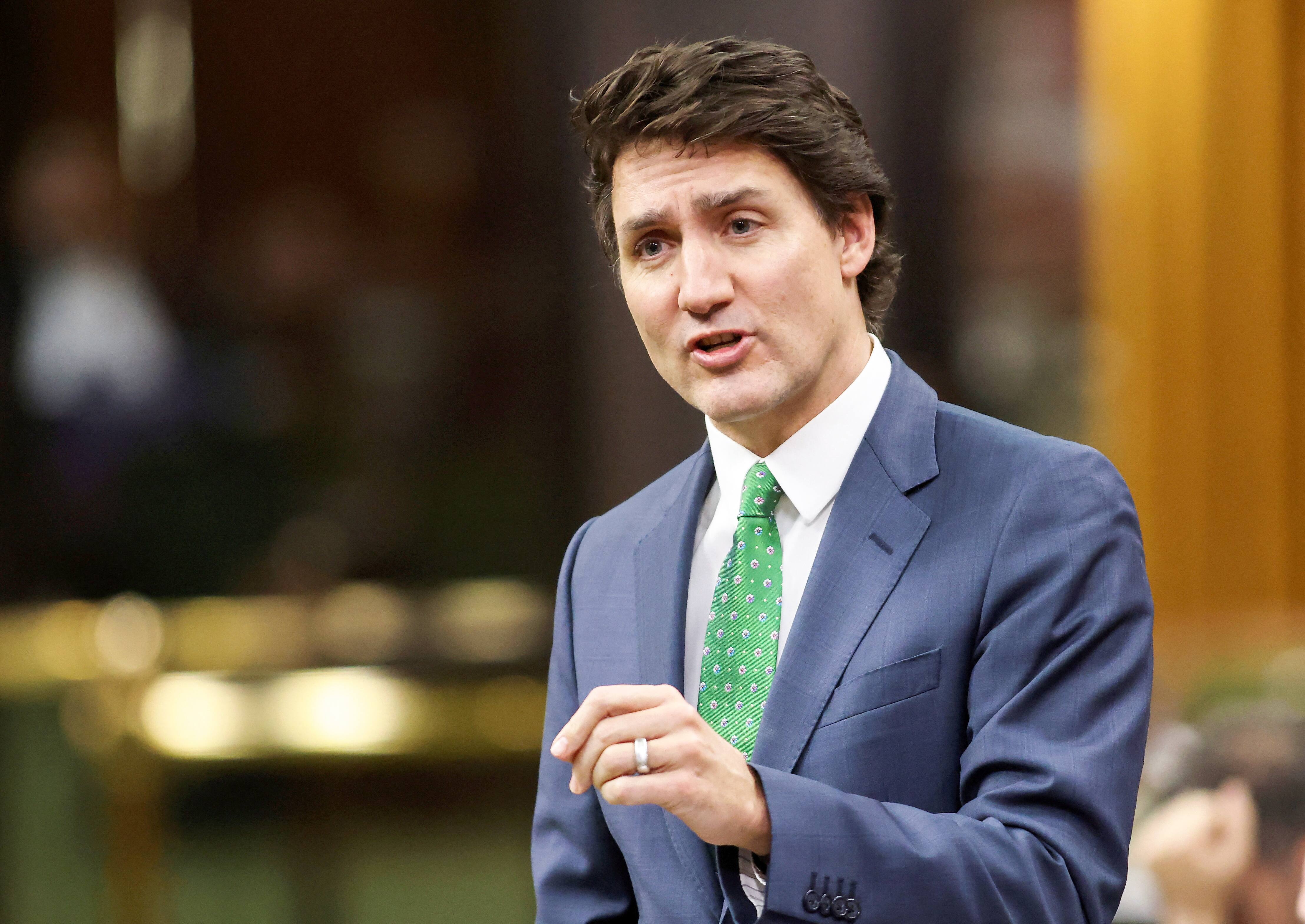 «Chers Canadiens, une dernière chose»: Justin Trudeau a un dernier ...