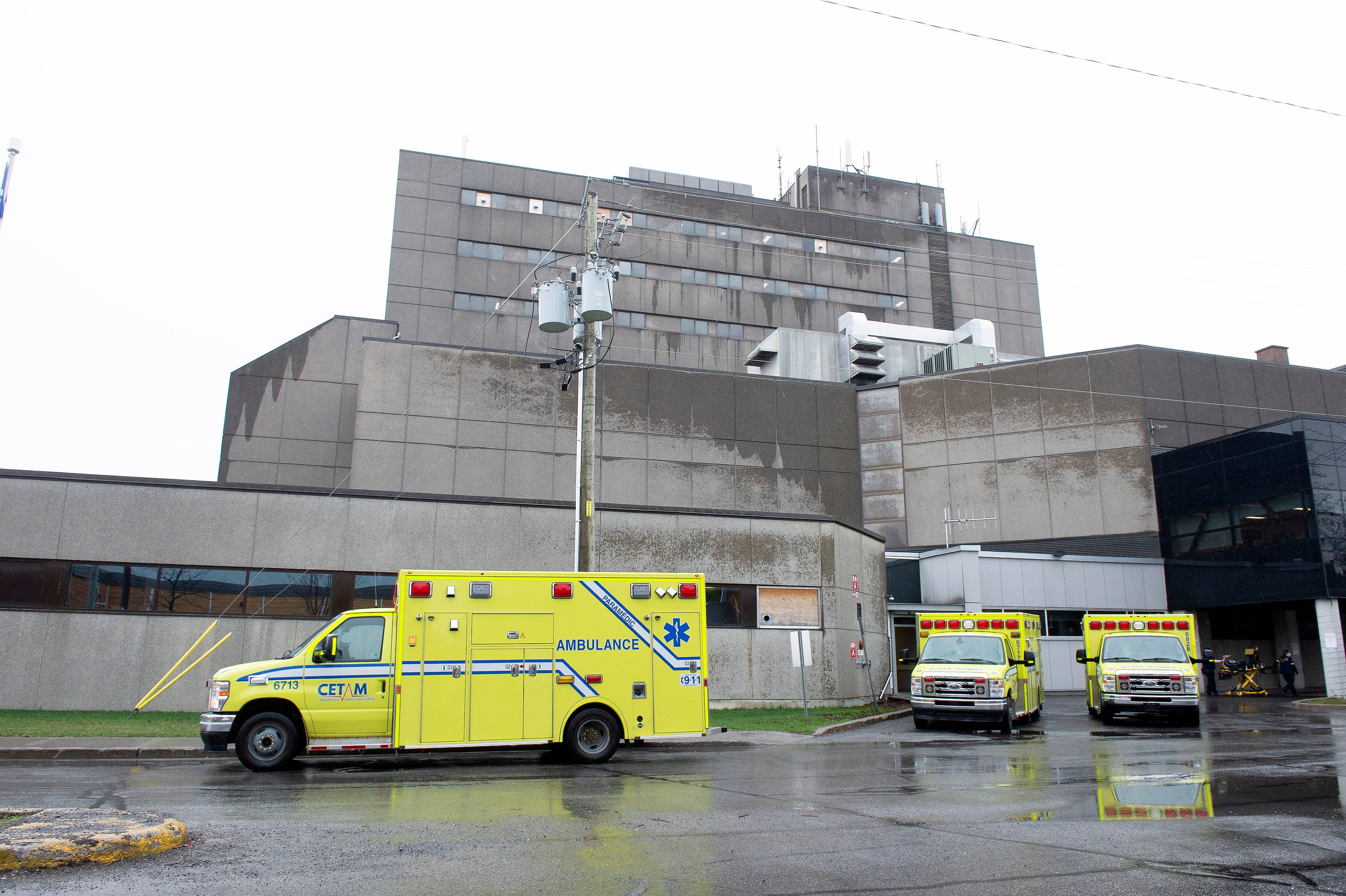 Urgences débordées: 18 heures d'attente sur une civière, du jamais-vu ...