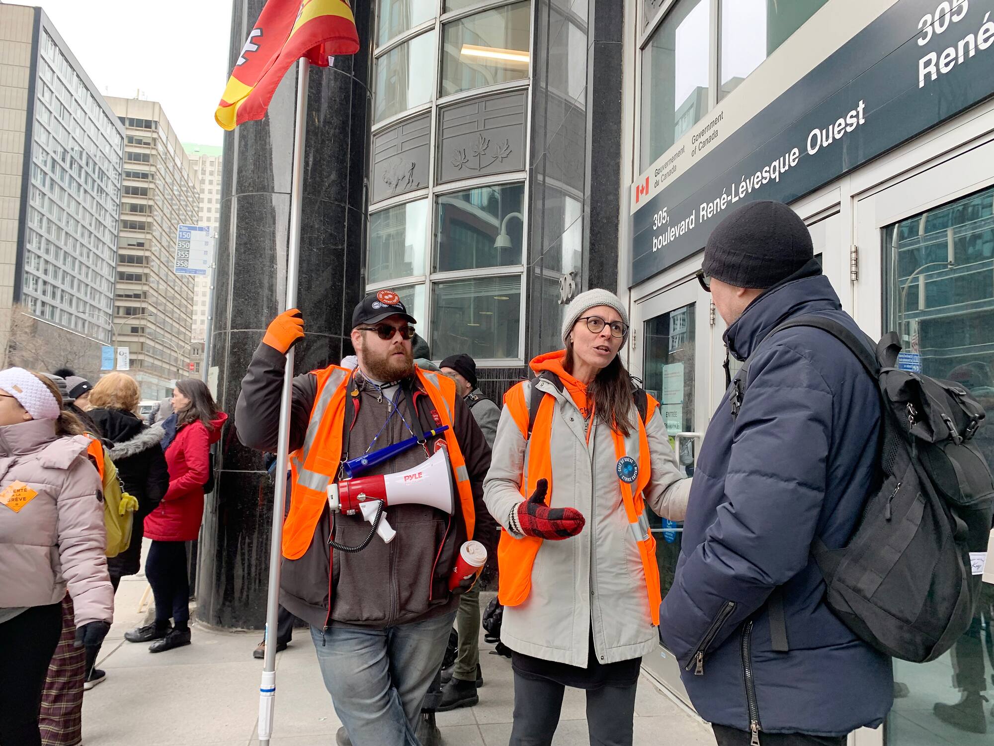 La grève des fonctionnaires fédéraux donne le ton pour l'autre encore ...