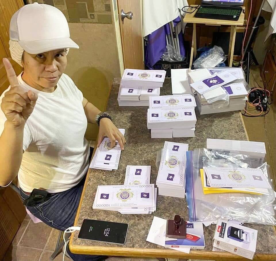 [VIDÉO] Romana Didulo: un couple de Québécois perd sa maison à cause de la «reine» complotiste | JDM