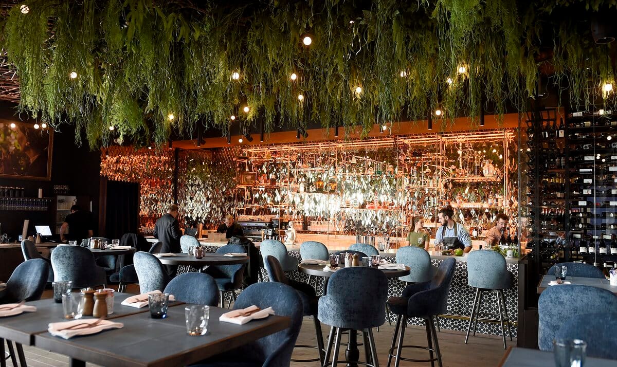 [PHOTOS] Découvrez le concept éclaté du nouveau resto Madame Chose aux ...