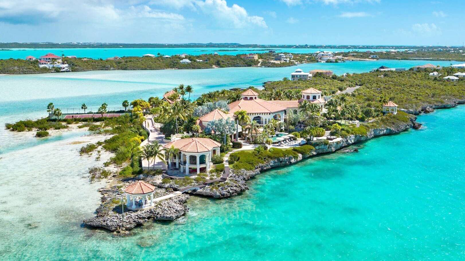 Villa Emerald Cays: Richard Gere aux îles Turques et Caïques | JDQ