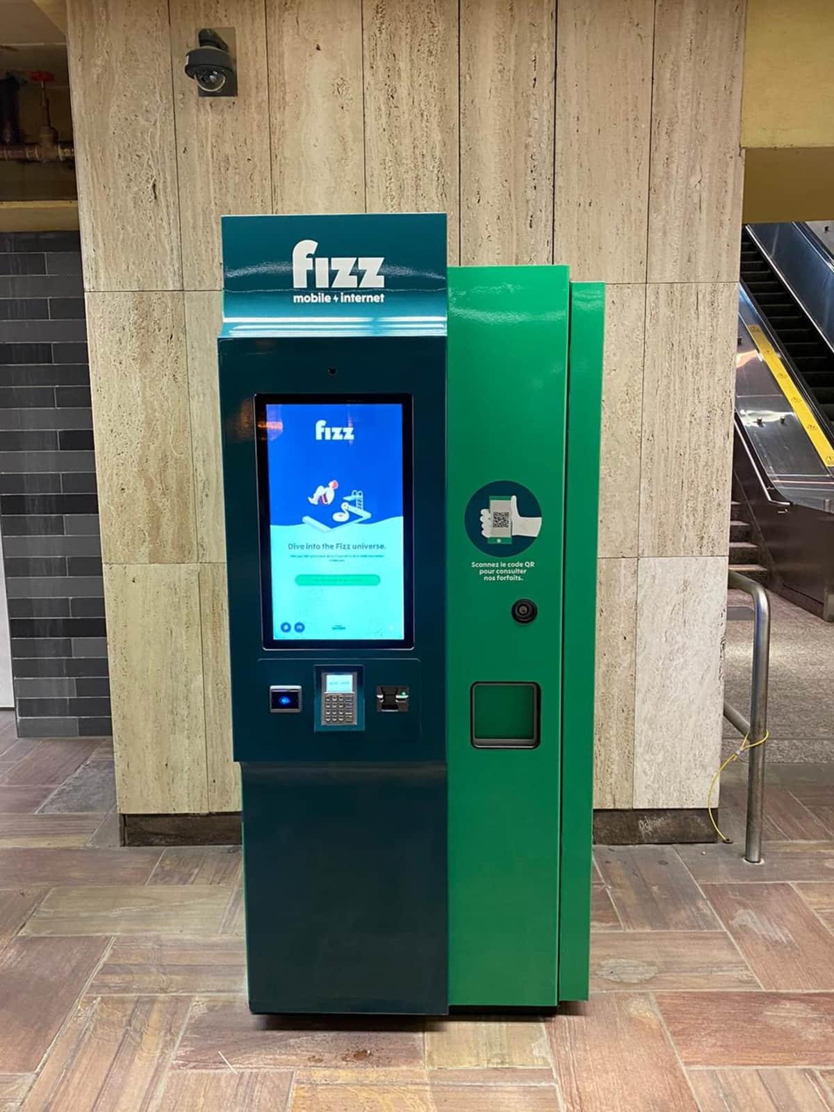Des distributrices de cartes SIM Fizz dans le métro de Montréal | JDM