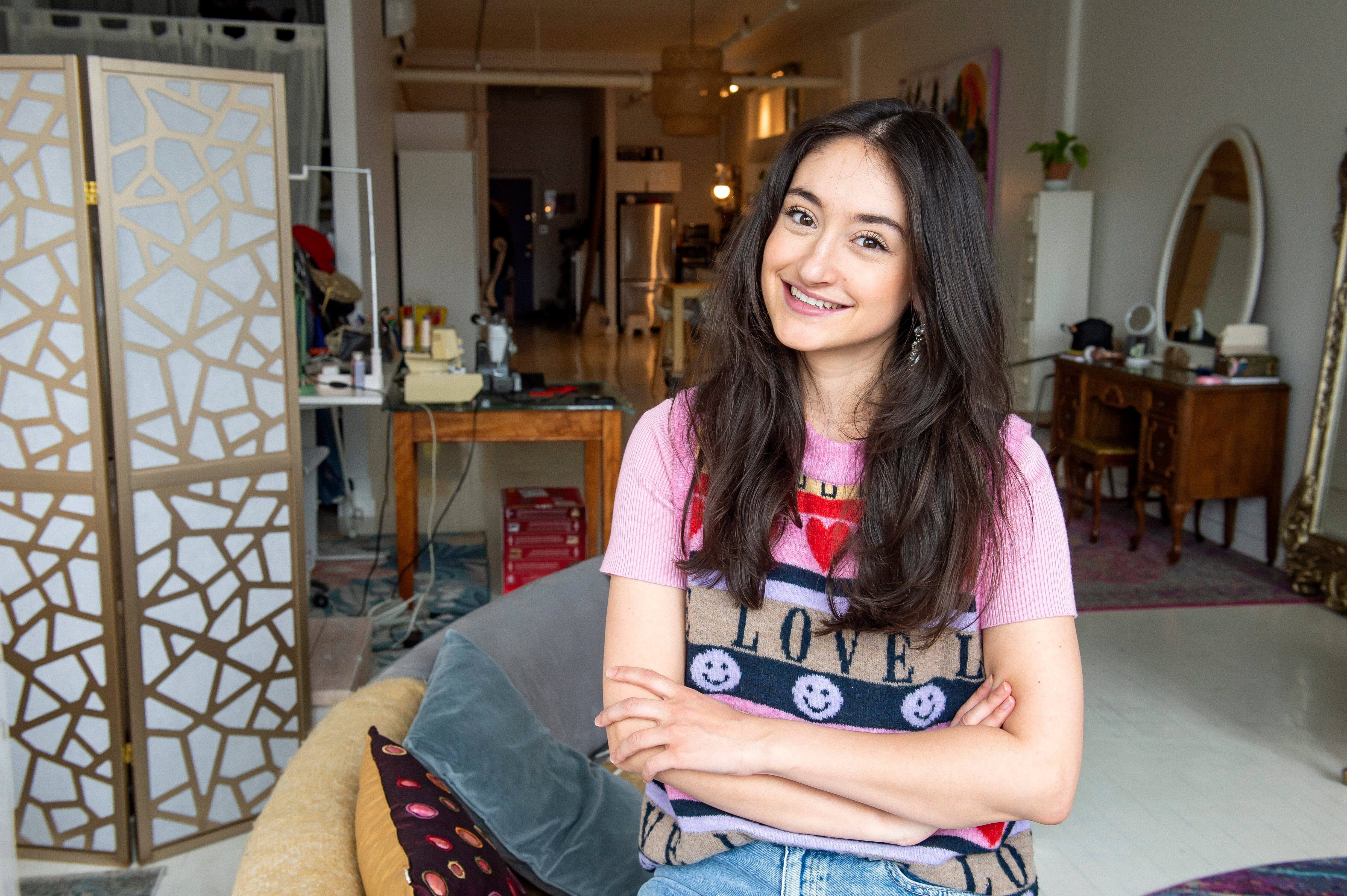 Émy Lalune (@Emylalune): la prof qui fait fureur sur Tik Tok | JDQ