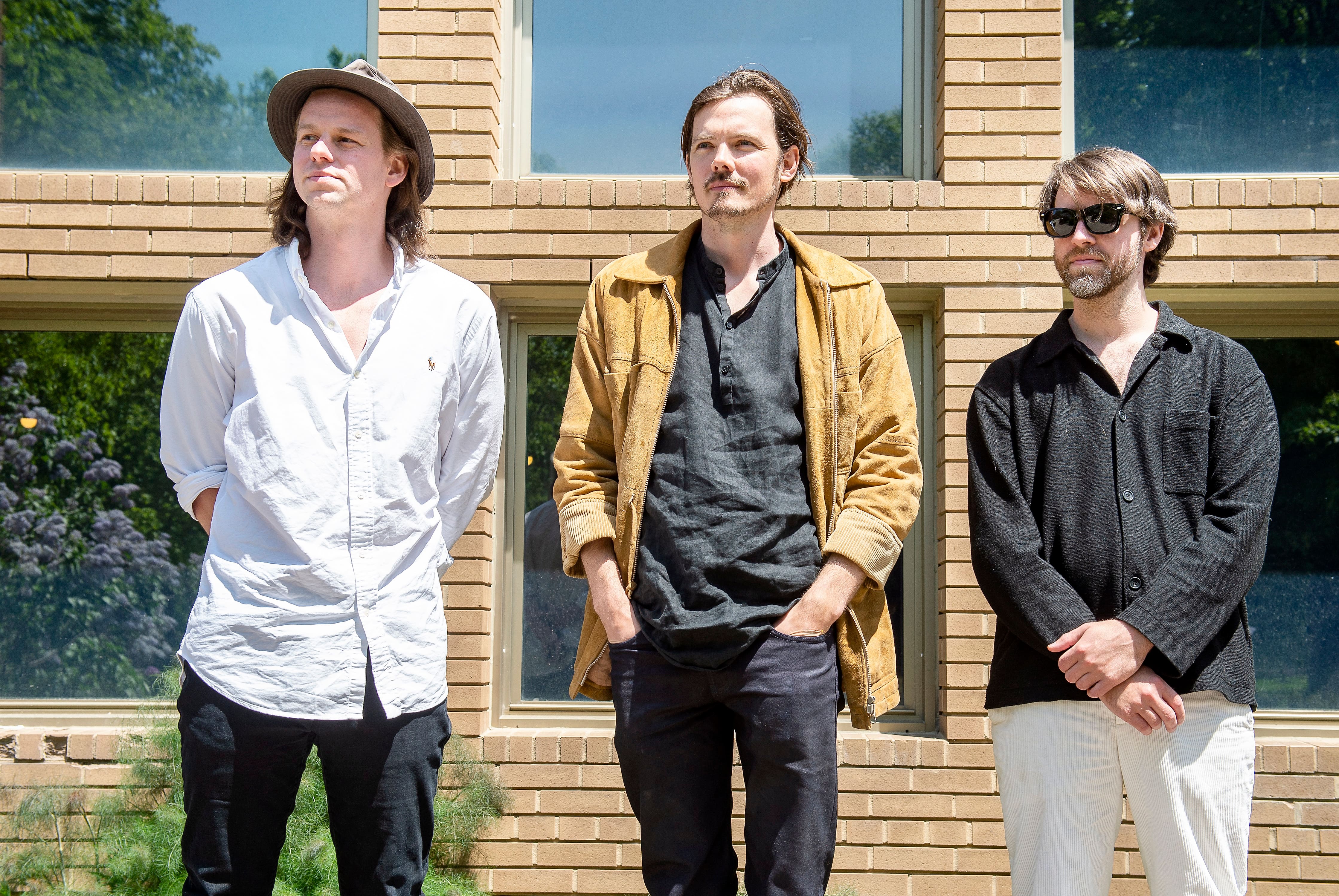 Half Moon Run n’a pas fait les choses à moitié pour son nouvel album ...