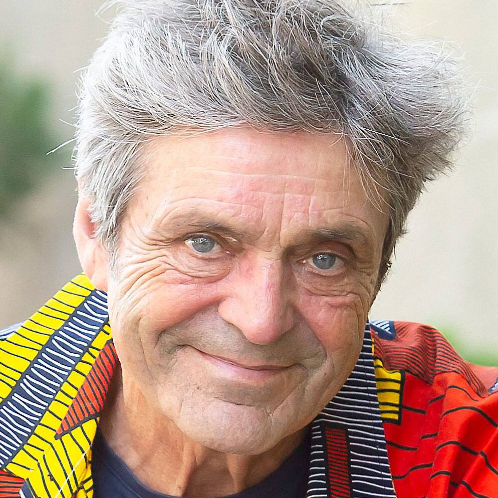 Voici 12 auteurs québécois à découvrir pour la journée «Achetez un ...