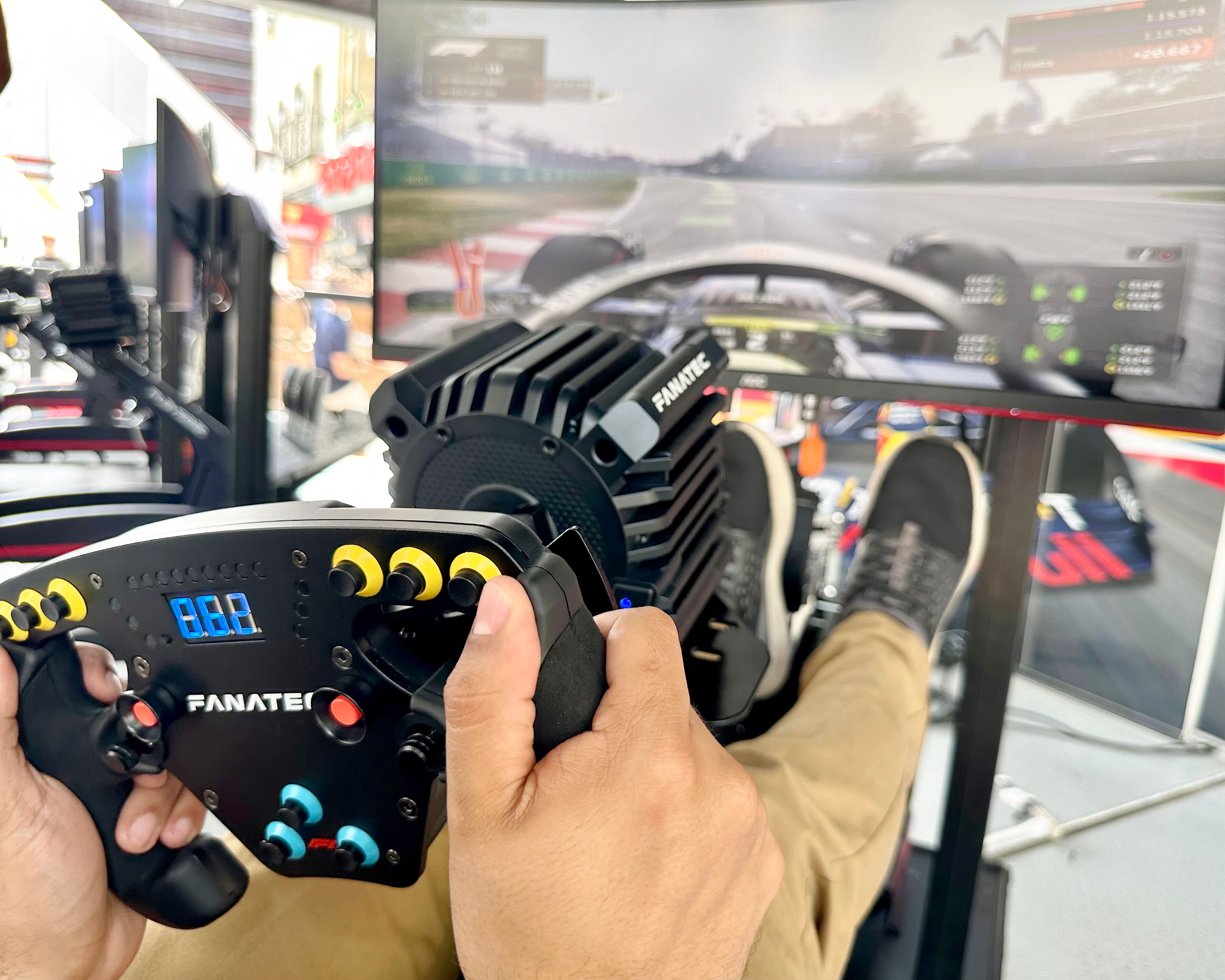 Nous avons essayé un simulateur de course de F1 et ce n’est pas si ...