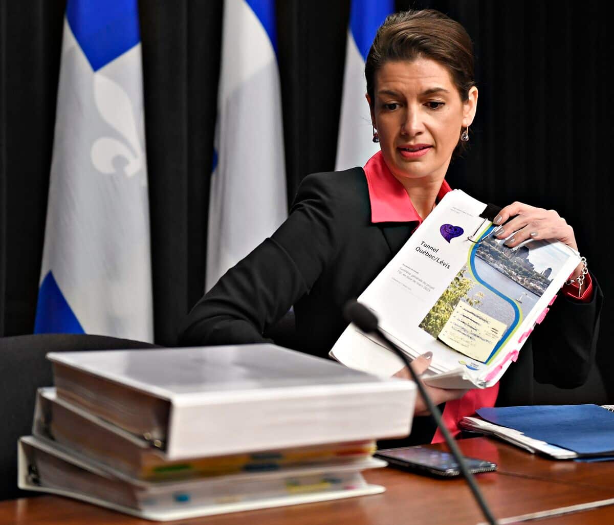 3e lien Québec-Lévis: la ministre Geneviève Guilbault contredite par ...