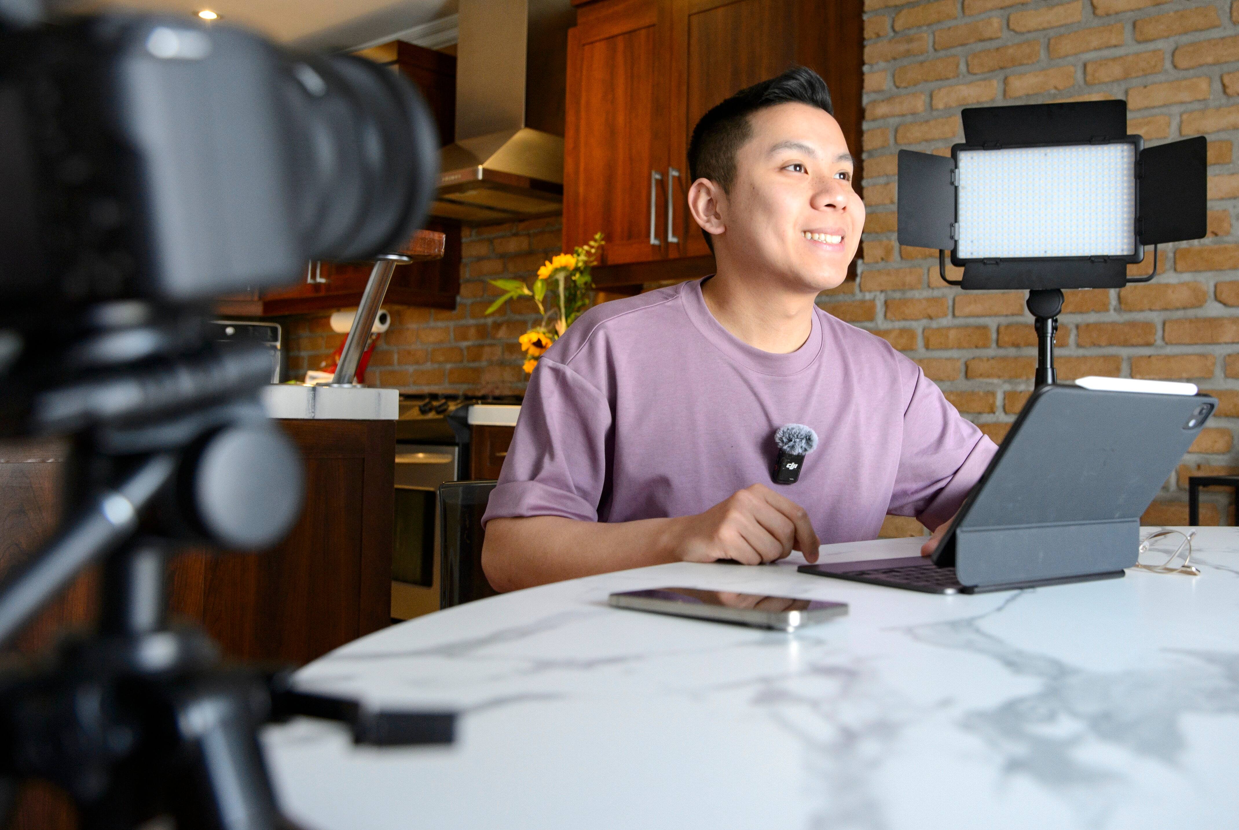 Ces influenceurs qui influencent mal: vers un meilleur encadrement pour éviter les dérives? | JDM