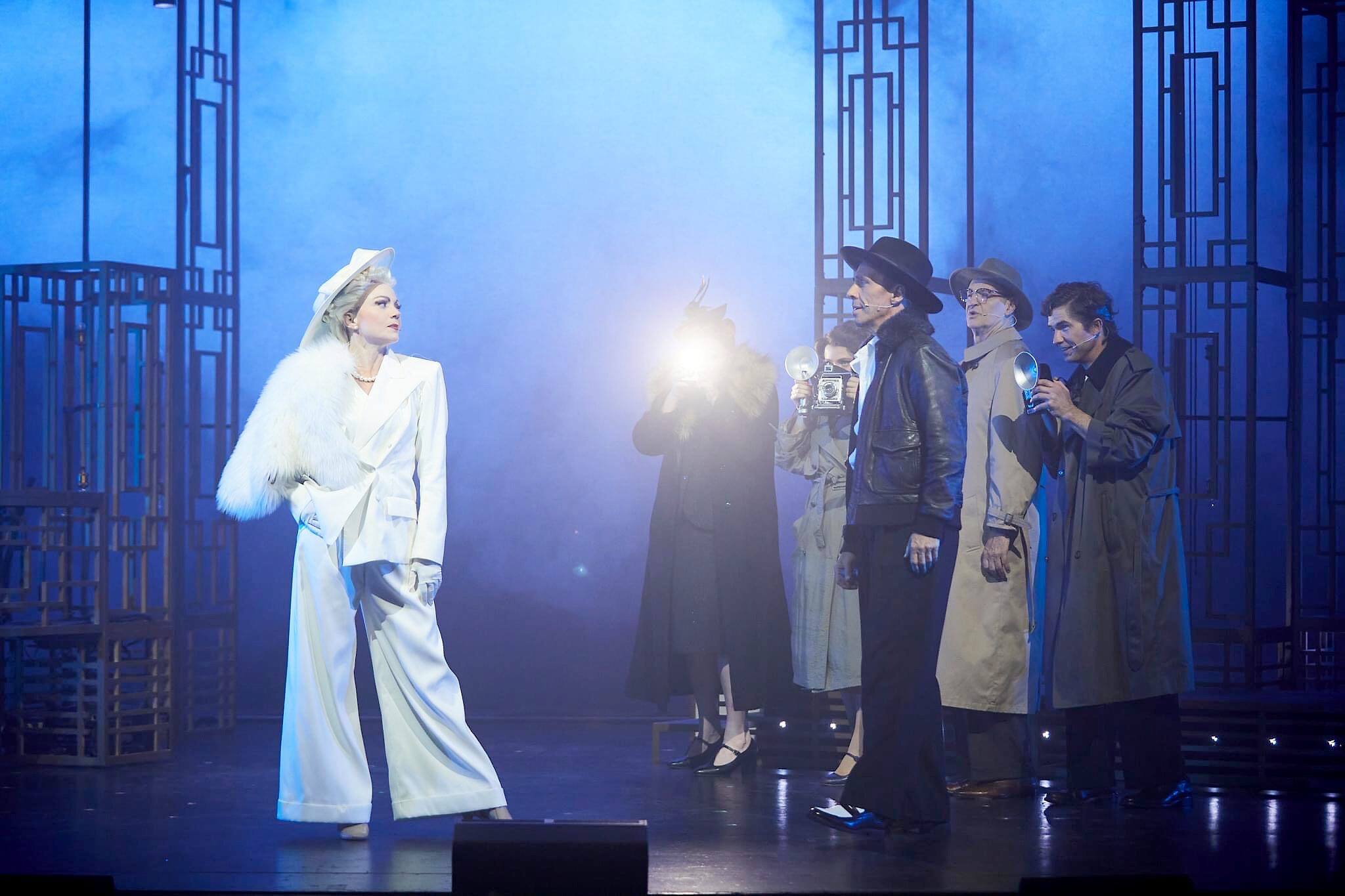 «Lili St-Cyr – Le spectacle musical»: un hommage culotté, sexy et ...