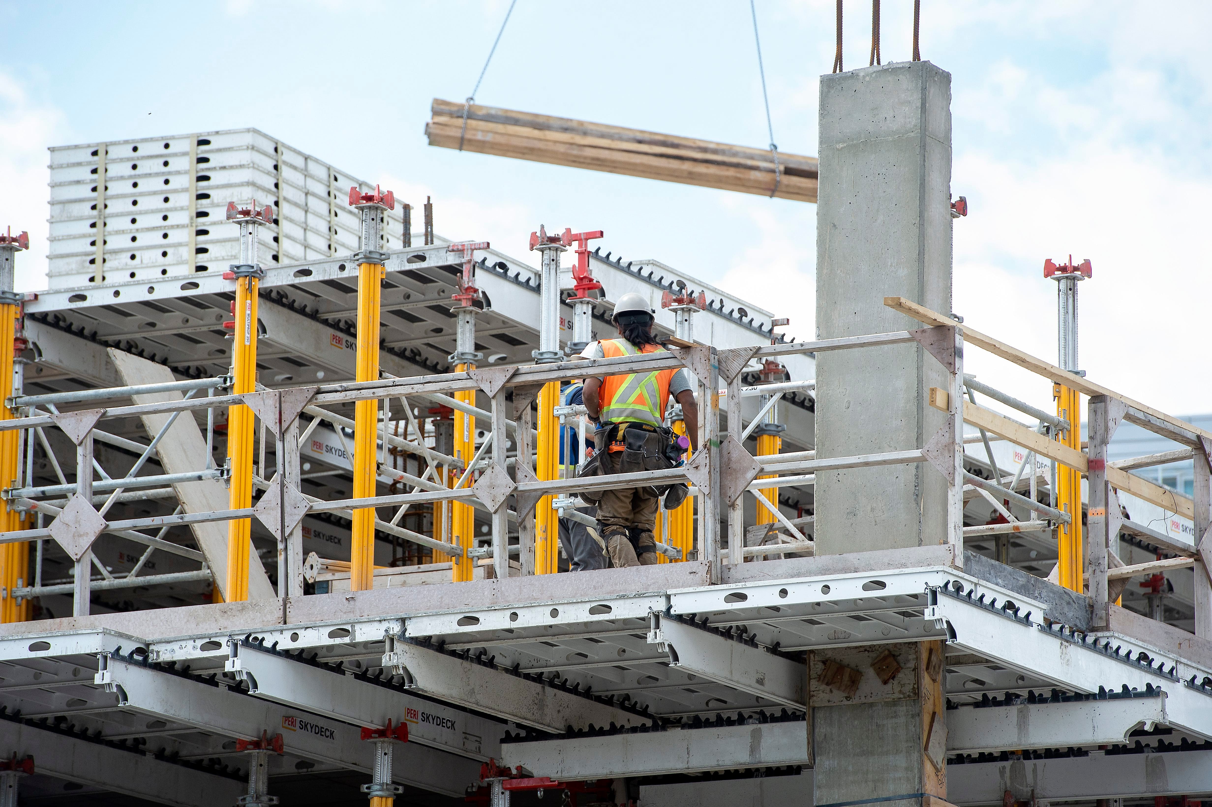 Formations en construction payées 750$ par semaine: pas d’obligation de ...