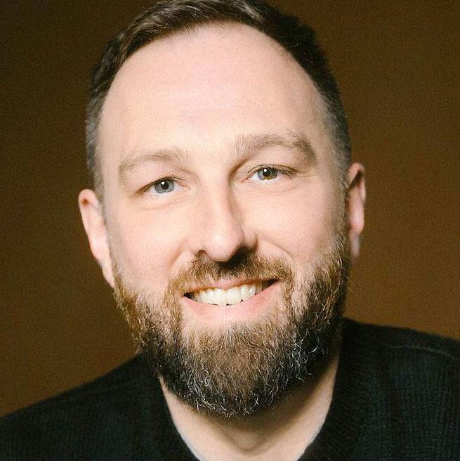 Voici 12 auteurs québécois à découvrir pour la journée «Achetez un ...