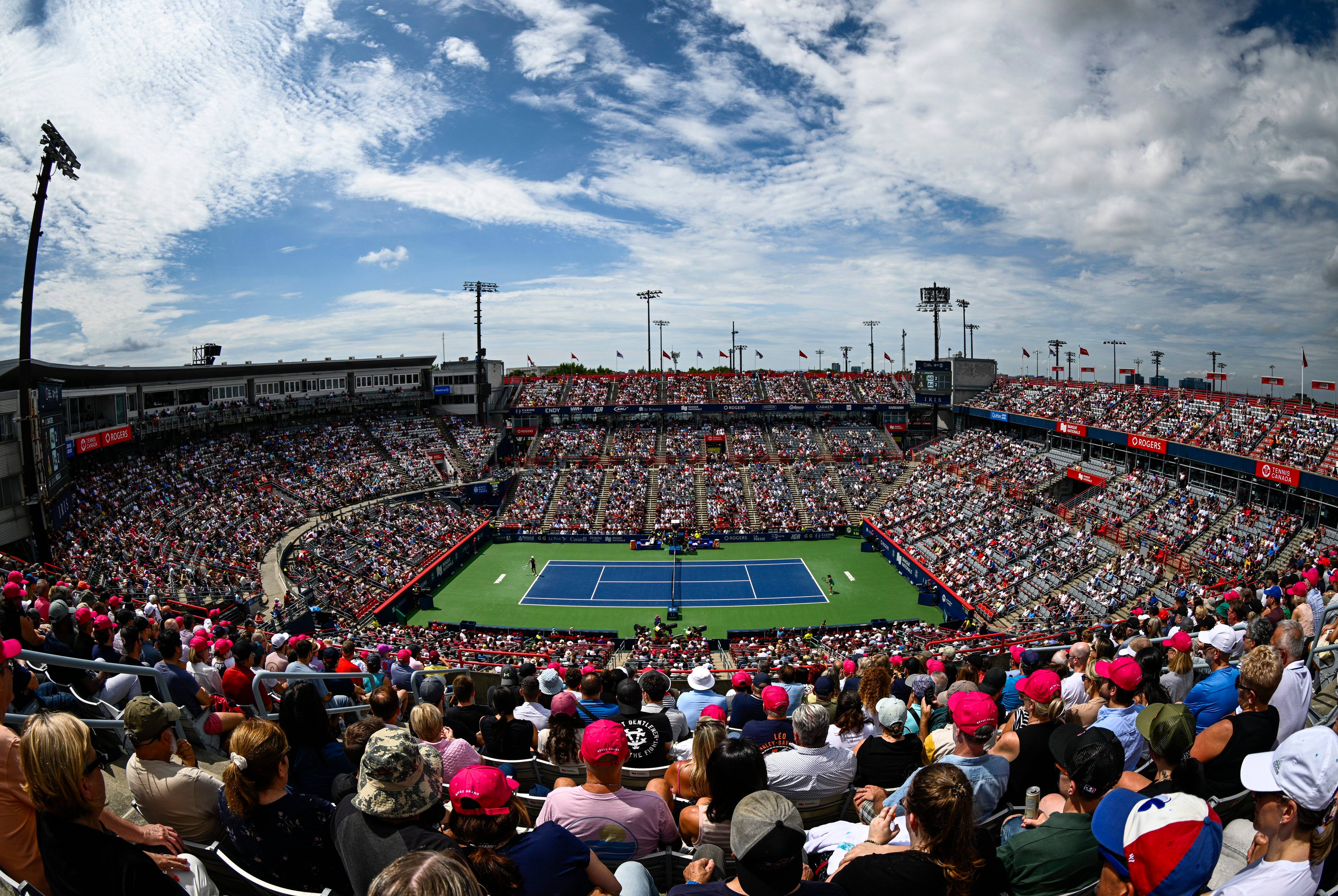 Match de basketball au Stade IGA: une première au Canada | JDM