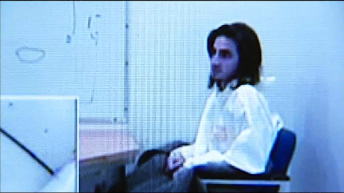 Triple meurtre il y a 10 ans: Bouchard demande une semi-liberté | JDQ