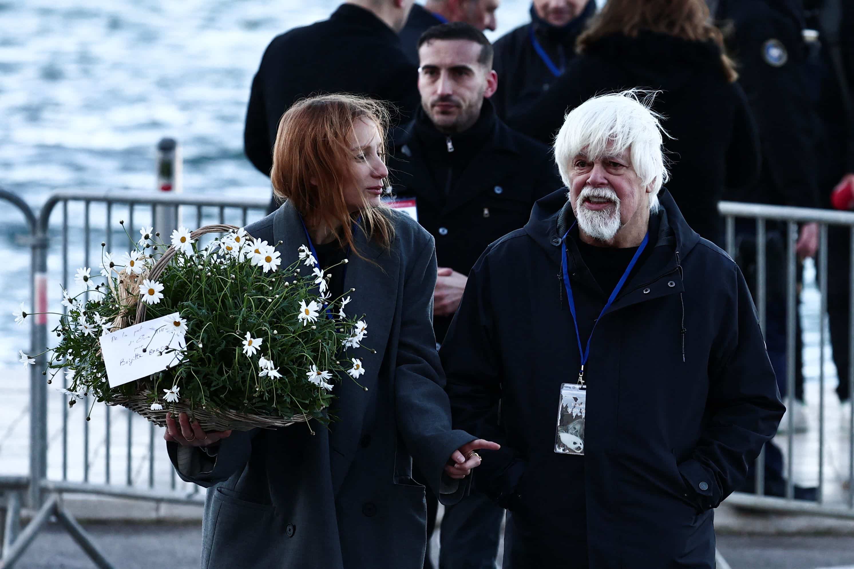 EN IMAGES | Saint-Tropez: un dernier adieu «sans chichi» à Brigitte ...