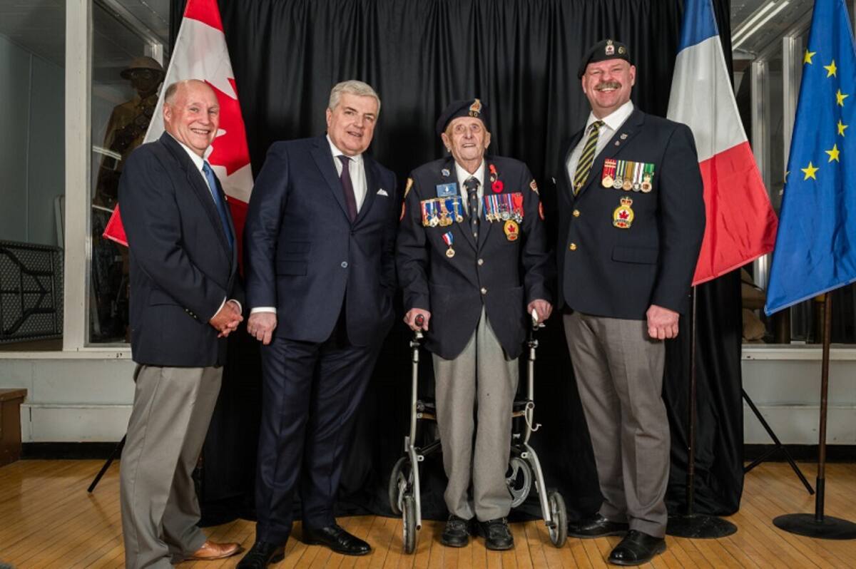Un vétéran canadien décoré de la Légion d'honneur | JDM