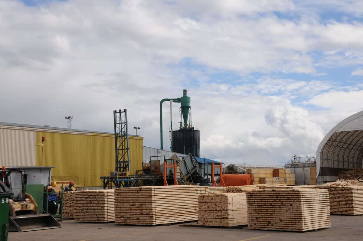 Blocus: Produits forestiers Résolu s'apprête à fermer ses usines de ...