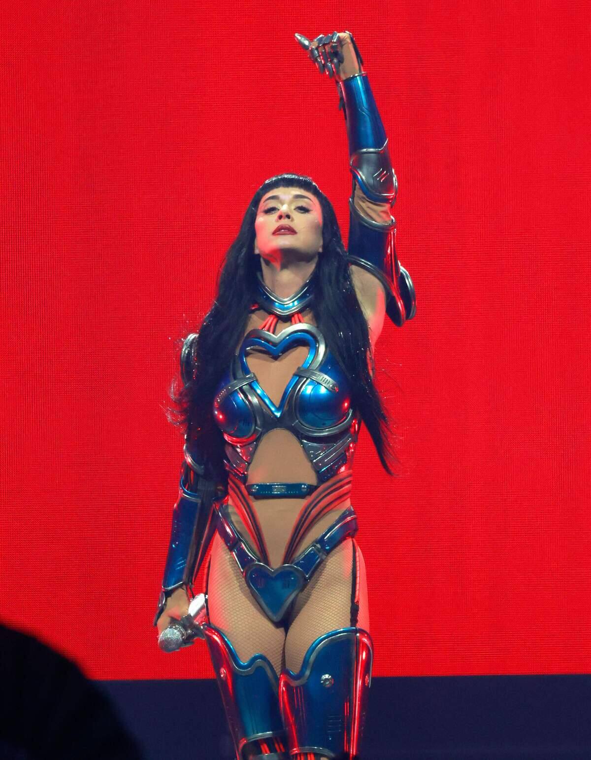 [VIDÉO] Katy Perry réalise le rêve d’une jeune femme autiste qu’on a ...