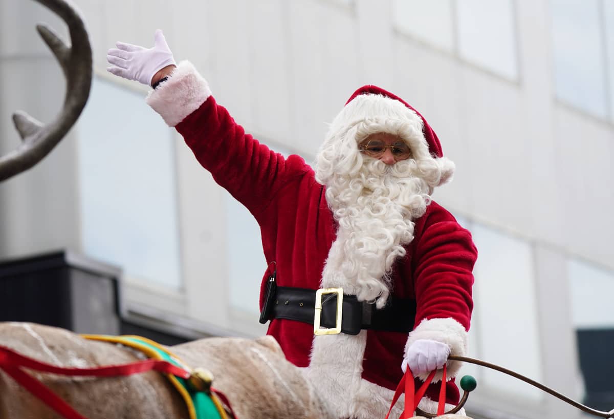 Le père Noël pourra voler au-dessus du Canada, assure le ministre des ...