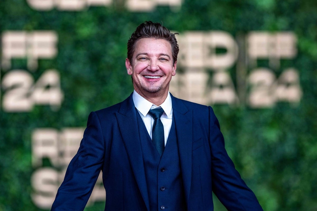 Jeremy Renner parle de son expérience de mort imminente après son ...
