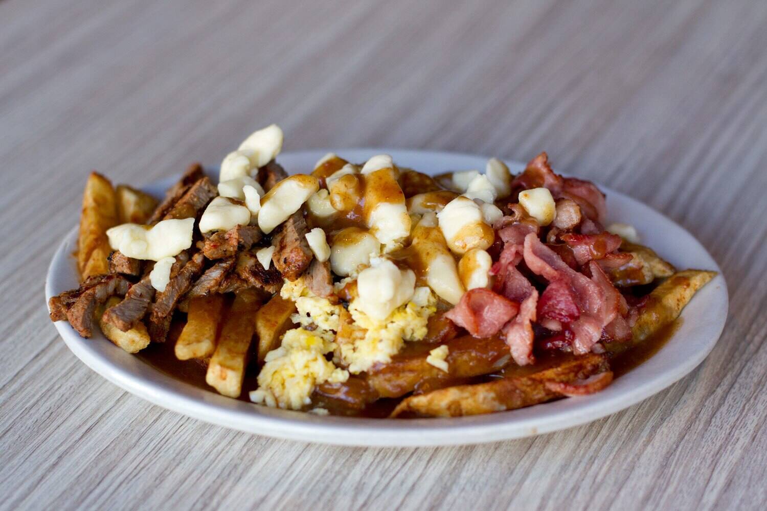Les 52 poutines que vous devez absolument déguster pendant la Poutine ...