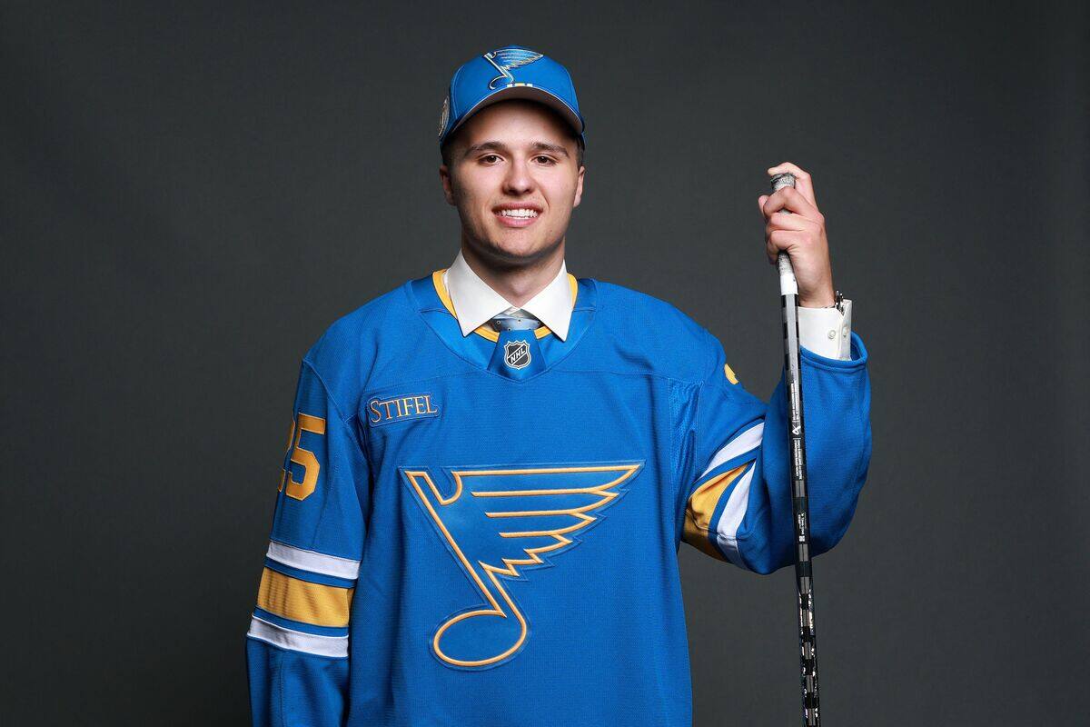 Justin Carbonneau choisit la LHJMQ et non la NCAA: «Il aurait fallu me ...