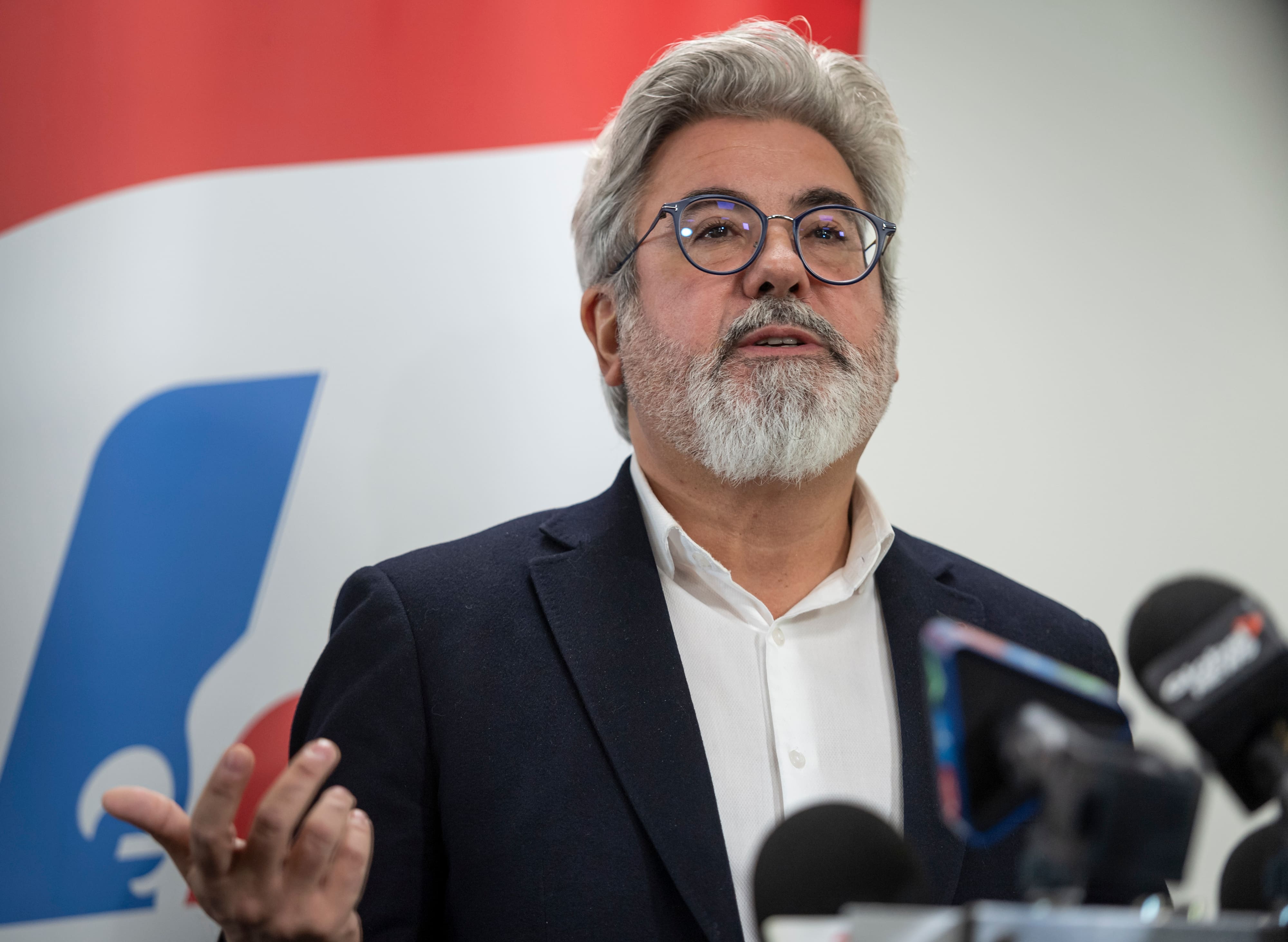 Crise au PLQ et chez QS: un vaudeville franchement désolant | JDM