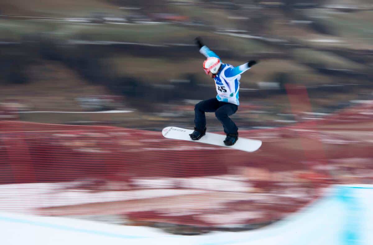 La Coupe du monde de snowboardcross au Mont-Sainte-Anne reportée en ...