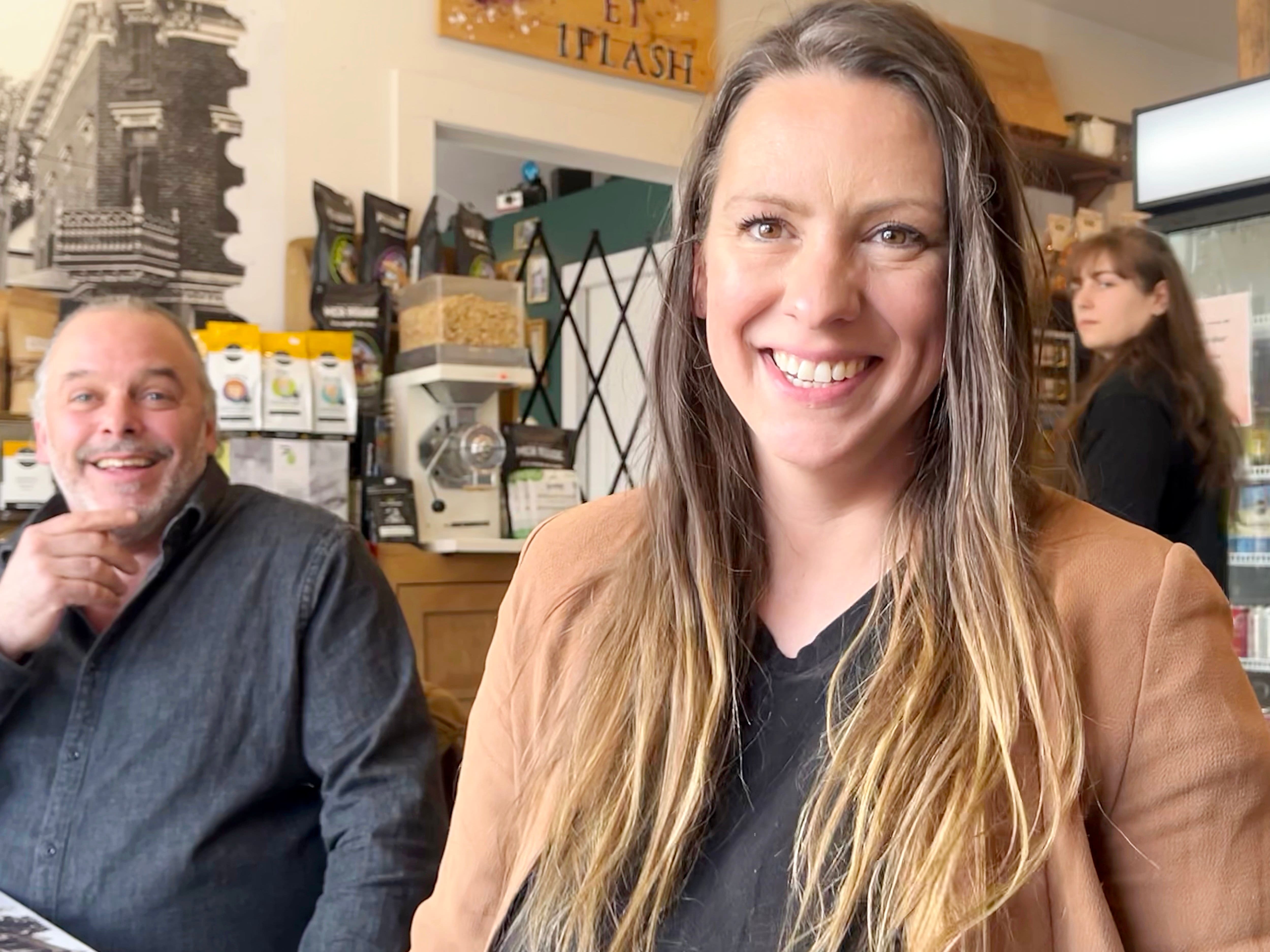 «Toi, Ellen Ruth... Brosseau, tu devrais être chef de c’te parti-là!» | JDQ