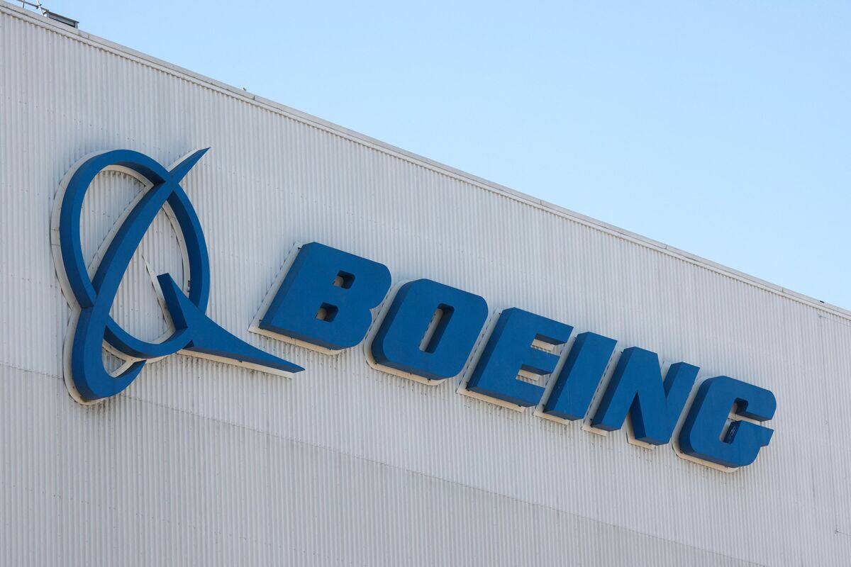 Commande record de 96 milliards $ US du Qatar à Boeing | TVA Nouvelles