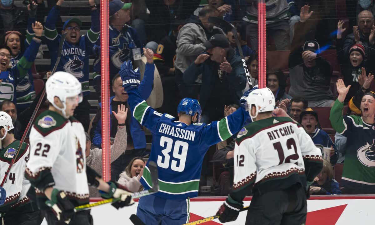 Alex Chiasson tente sa chance dans le désert | JDM
