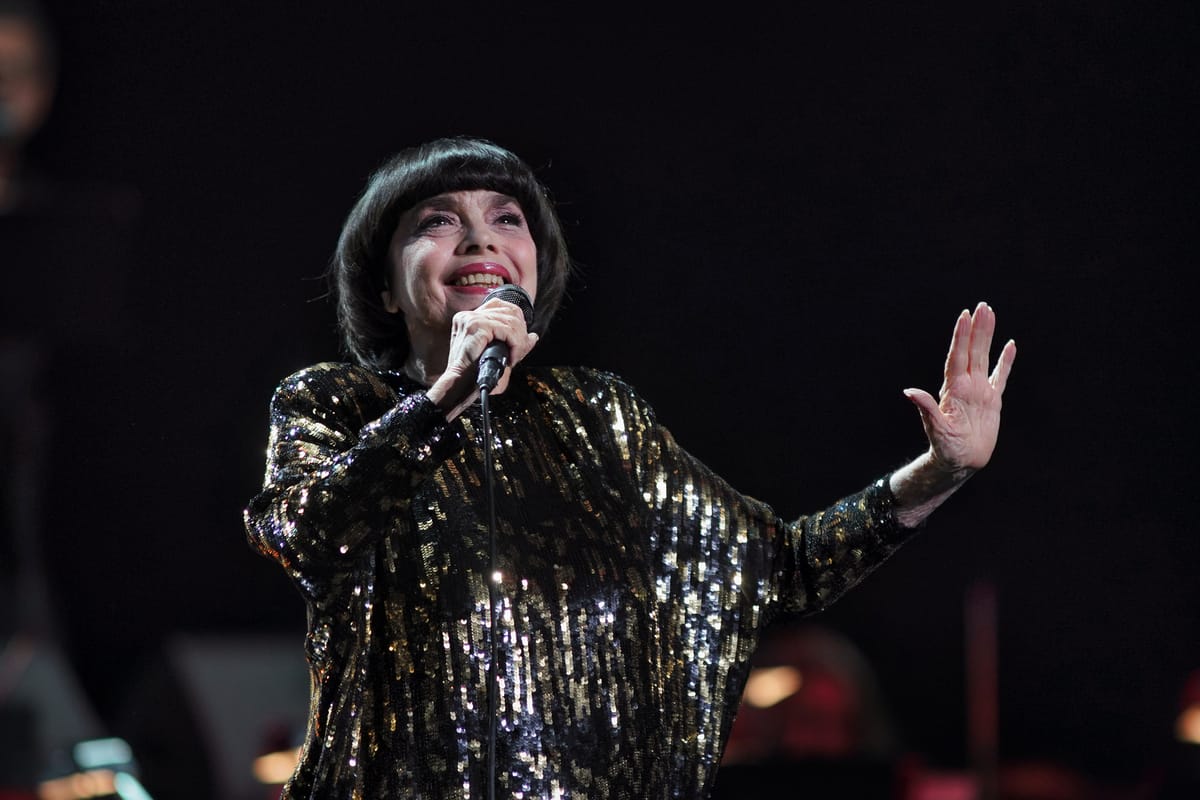 Tournée «60 ans d’amour»: Émouvantes retrouvailles entre Mireille ...