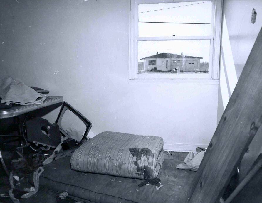 [PHOTOS] Les pièces à conviction du meurtre de Pierre Laporte ont été analysées dans les heures ...