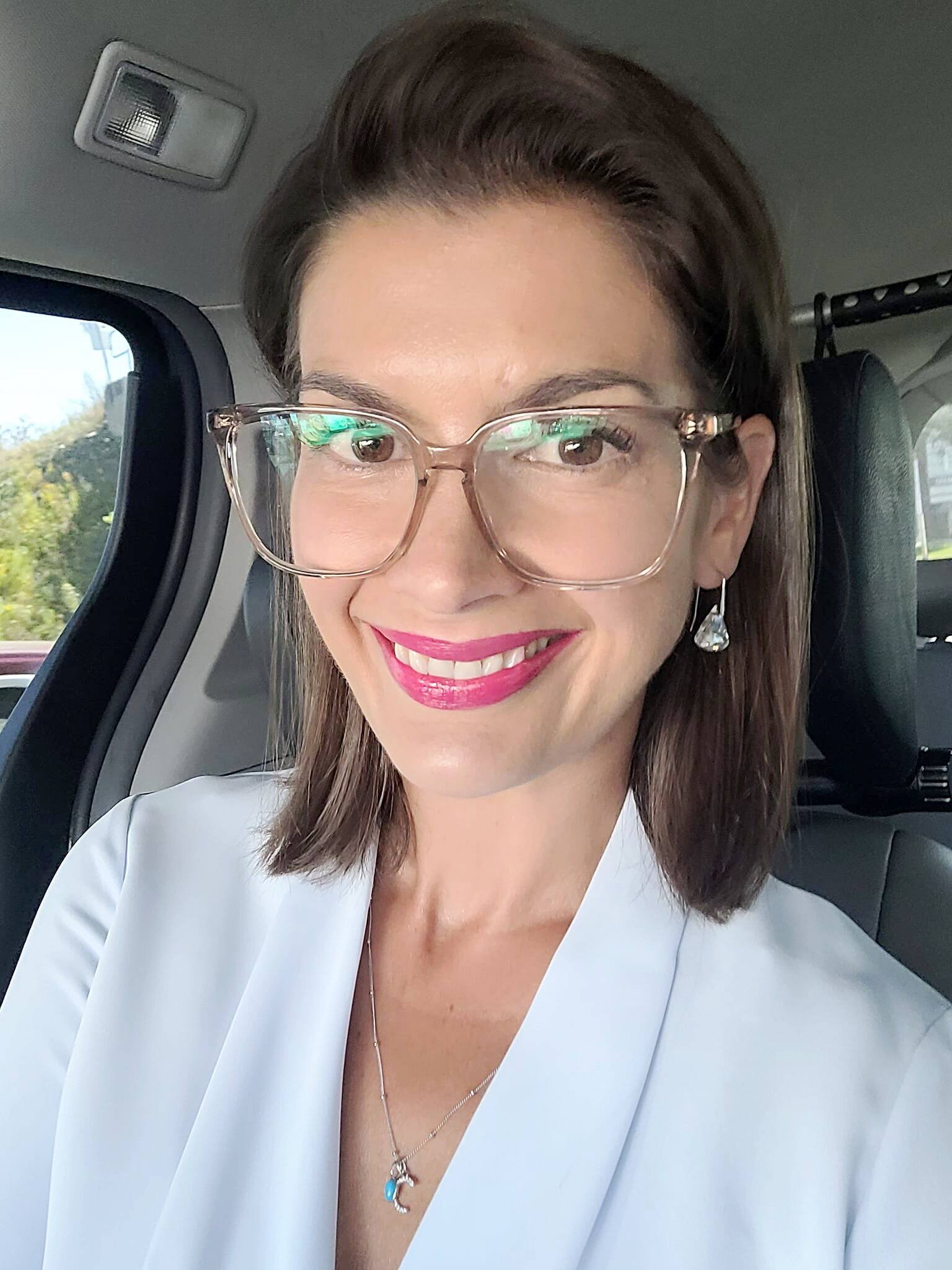 La ministre des Transports Geneviève Guilbault ne porte pas toujours sa ...