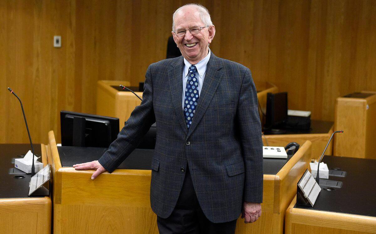 Au revoir, monsieur le juge: Robert Pidgeon prend sa retraite après 50 ...