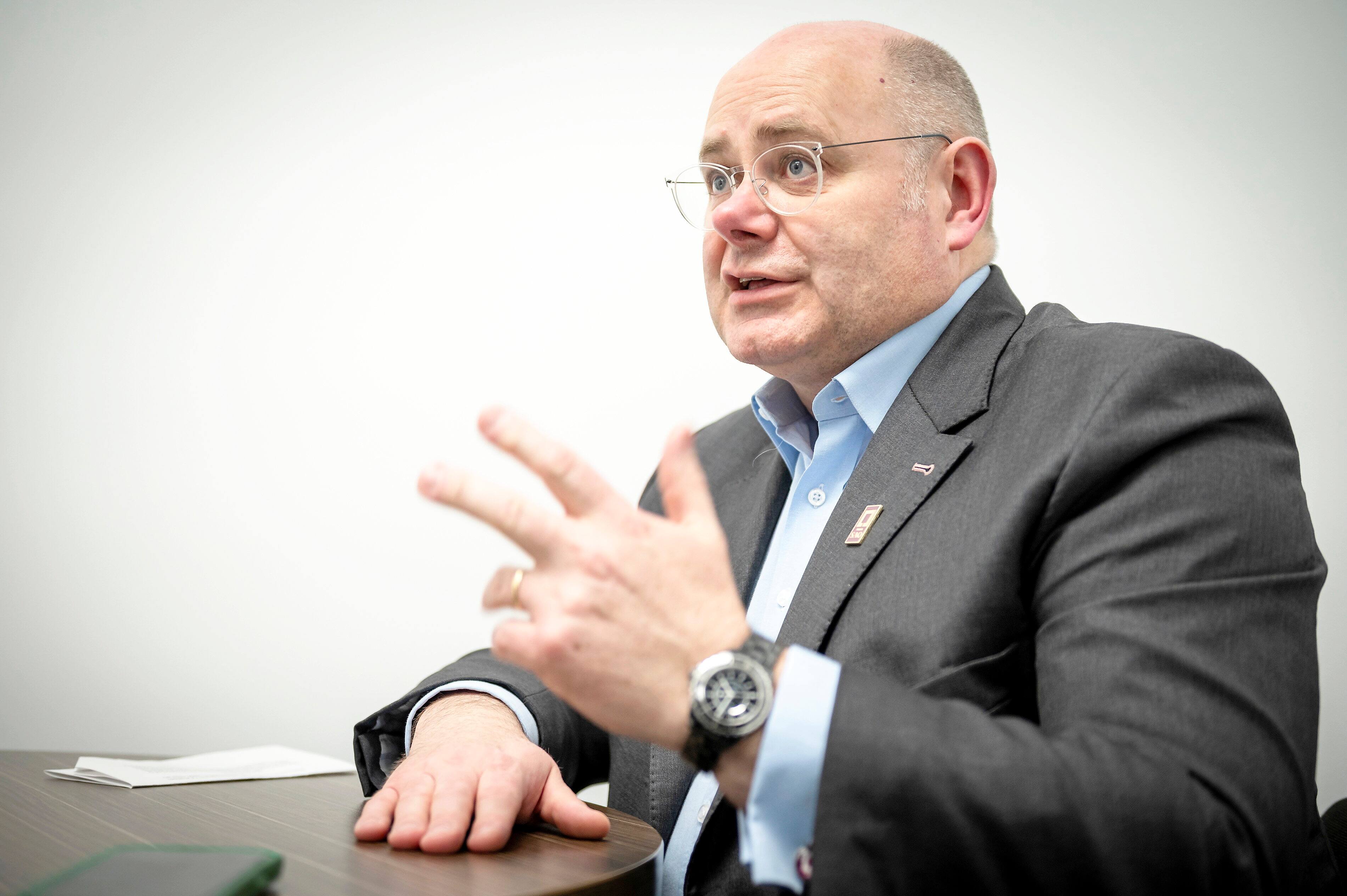 La SAQ débarque sur les applications de livraison comme Uber Eats: cinq ...