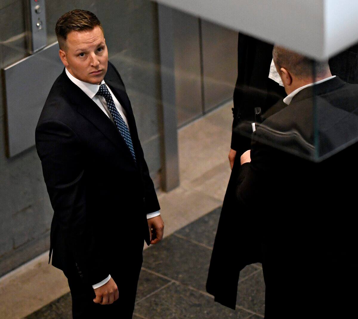 Comparution du policier du SPVQ: Jacob Picard se dit victime de menaces ...