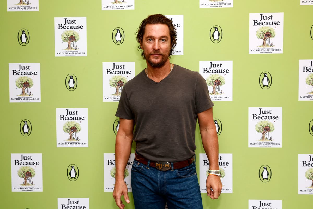 Matthew McConaughey harcelé par une fan | JDM