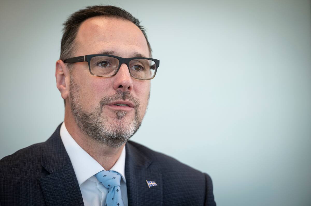 Nouvelle directive aux municipalités: la loi 101 même pour acheter un ...