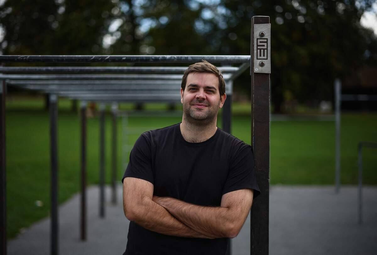 Contre la criminalité, des couteaux recyclés en matériel de musculation ...