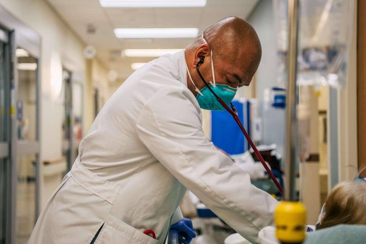 COVID-19: le réseau de la santé du Québec plus touché que dans les ...