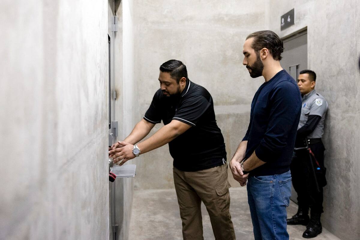 Le président salvadorien Bukele vante sa gigantesque prison pour 40 000 ...