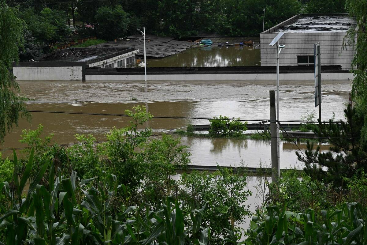 Déluge et inondations en Chine: 30 morts et 80 000 évacuations à Pékin ...