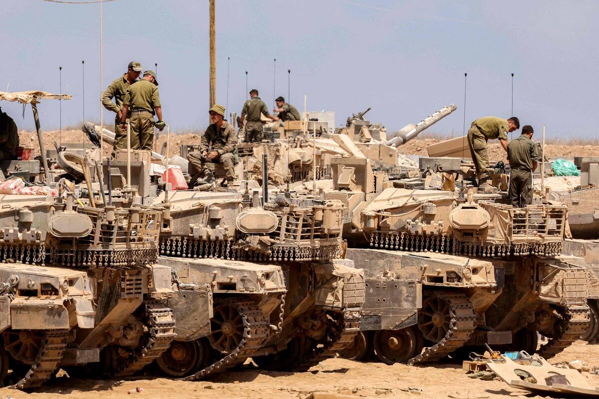 Felicity jones nue i became smitten the first time; around