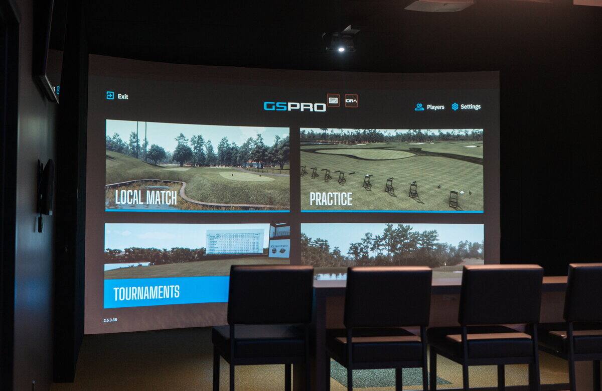 VGolf Québec: le centre de golf virtuel intérieur se vante d’être ...