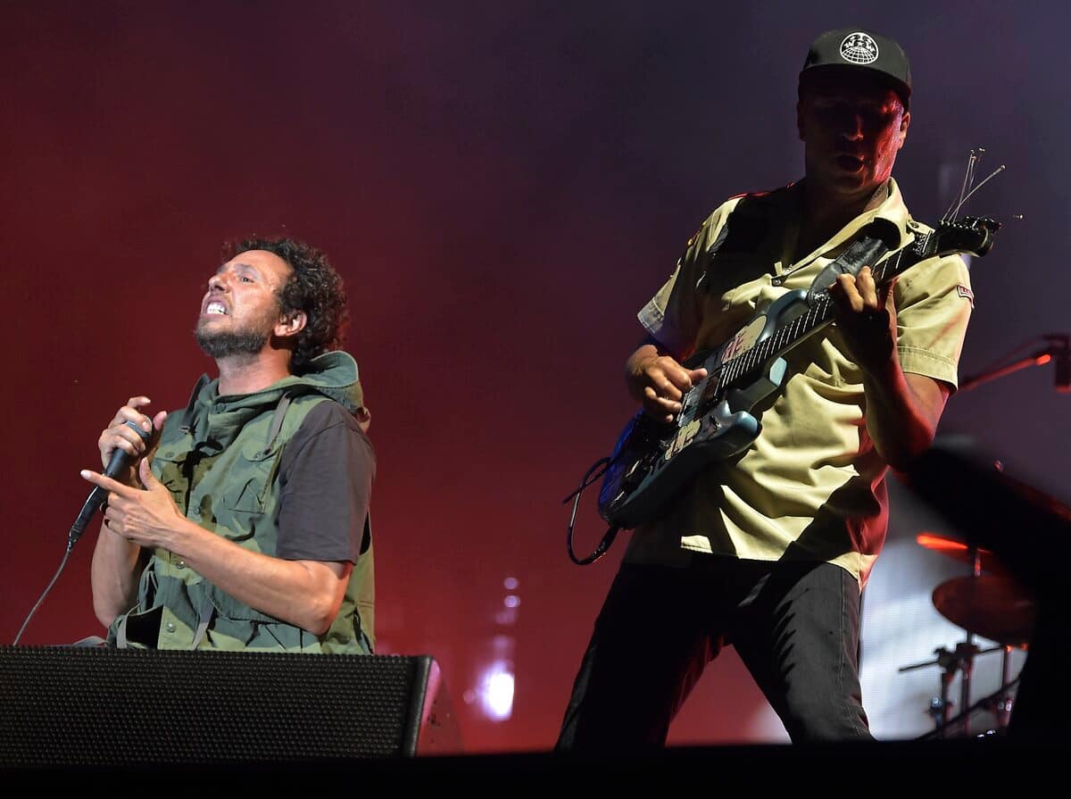Tom Morello, guitariste virtuose de Rage Against the Machine, en ...