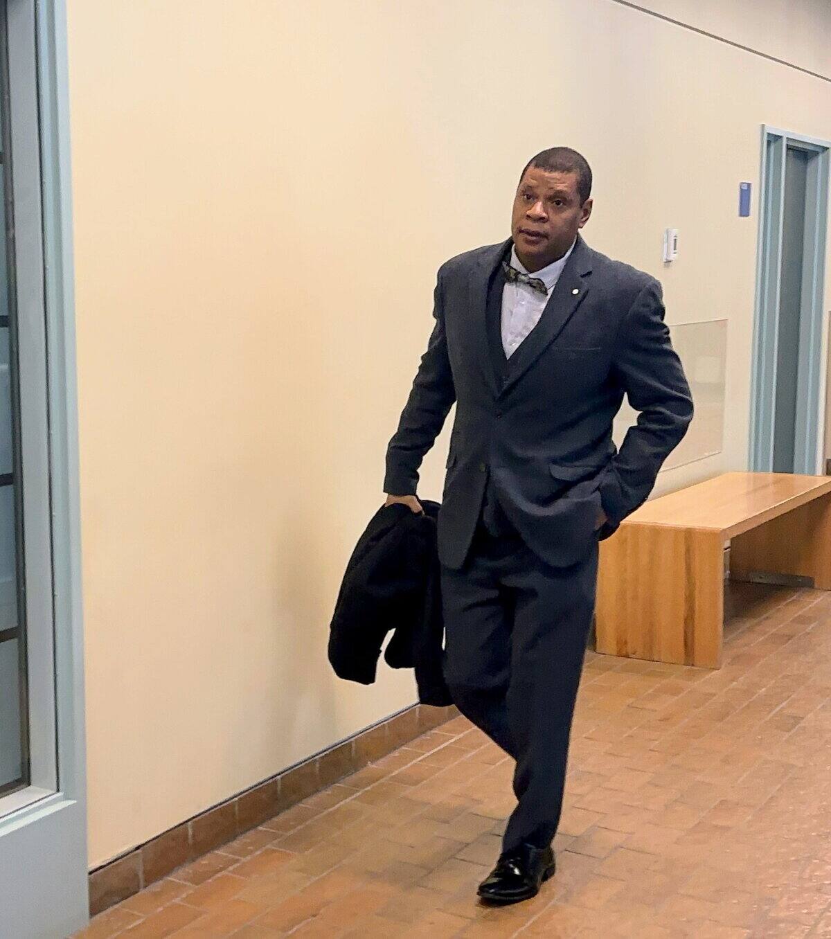 Coupable de terrorisme: Gérald Nicolas reste en liberté pour l’instant ...