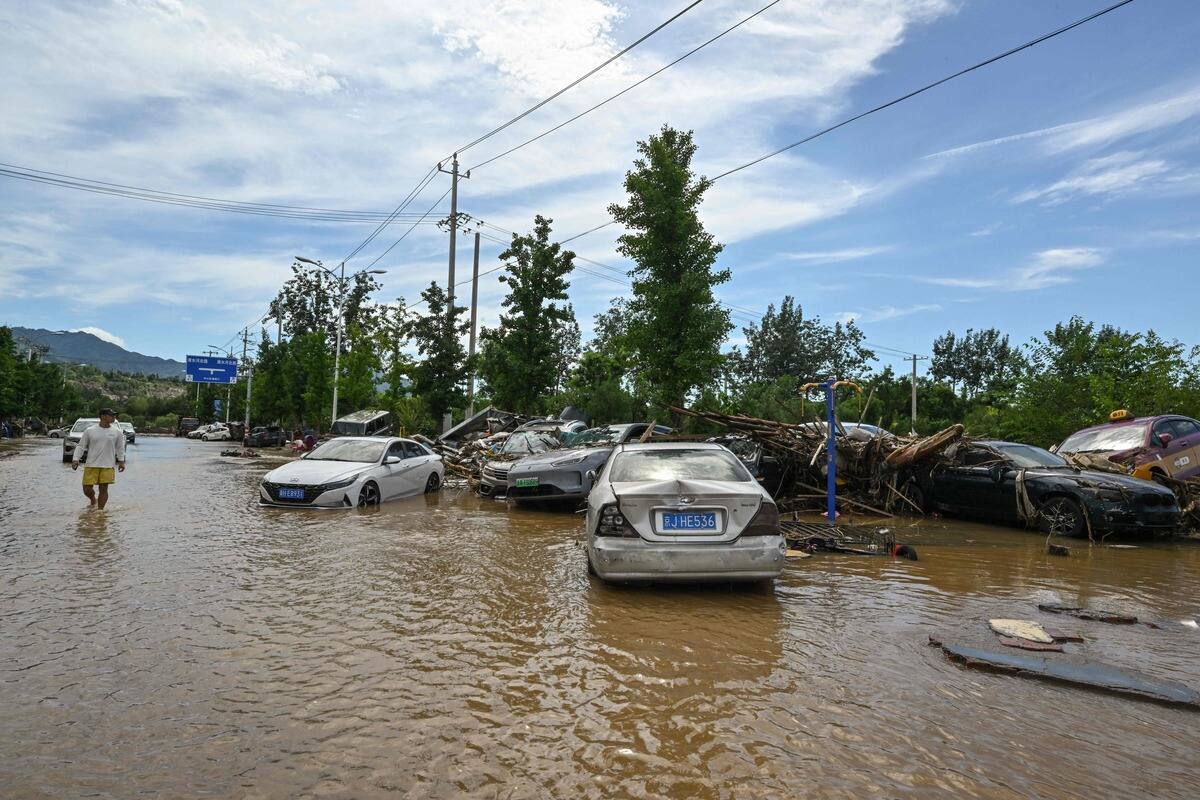 Déluge et inondations en Chine: 30 morts et 80 000 évacuations à Pékin ...